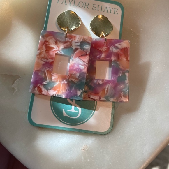 Taylor Shaye Designs | Jewelry | Taylor Shaye Multicolor Statement ...